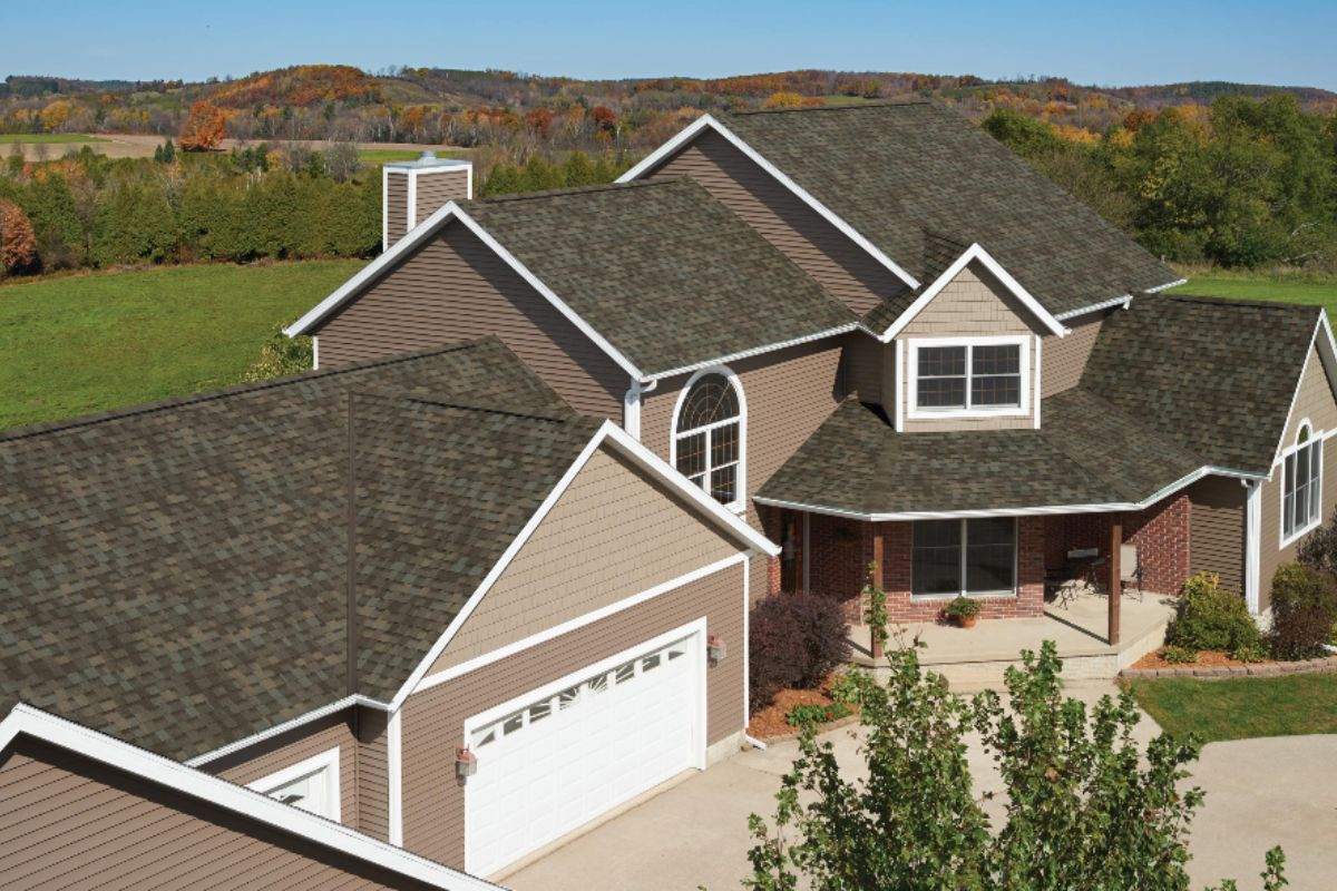 7 Innovative Impact-Resistant Shingles to Check Out in 2024